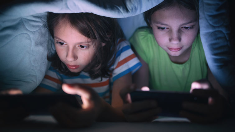 How to Work With Your Child to Manage Smartphone Use - Parent Guidance